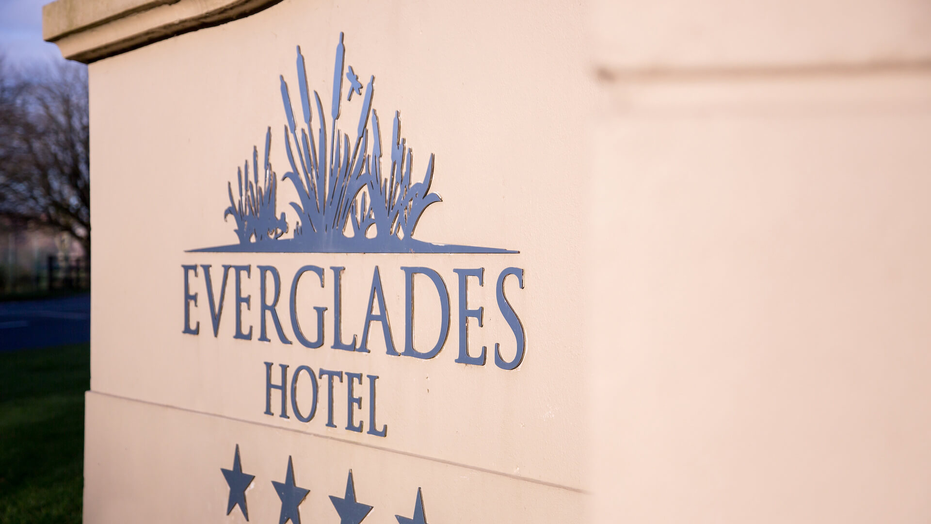 Contact Us | Hotels In Derry | The Everglades Hotel Official Site