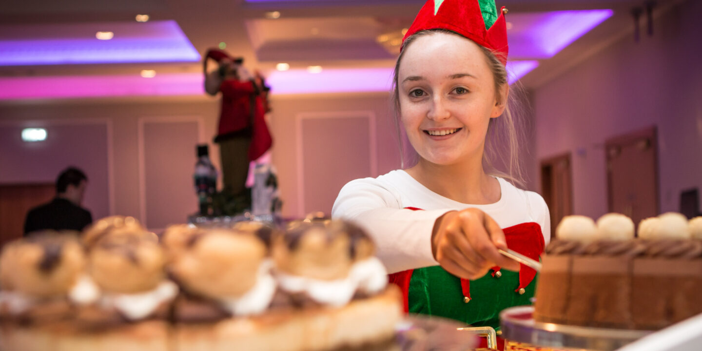 Christmas In Derry-Londonderry | Christmas At The Everglades Hotel